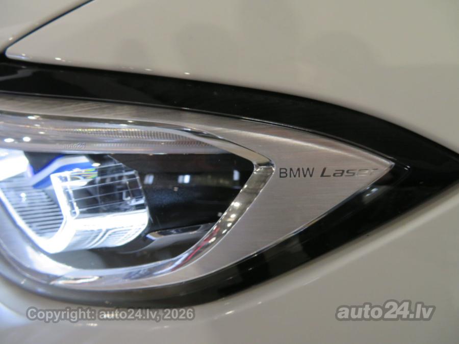 White BMW 3 Series 2021 in Tallinn, with an engine capacity of 2.00 L and mileage of 89 thousand km for 28900 €, photo 11 on AUTOMOTO.COM.LV