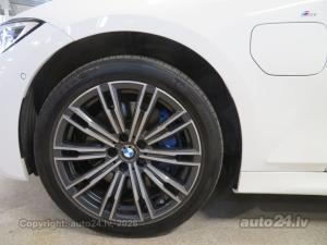 White BMW 3 Series 2021 in Tallinn, with an engine capacity of 2.00 L and mileage of 89 thousand km for 28900 €, photo 14 on AUTOMOTO.COM.LV