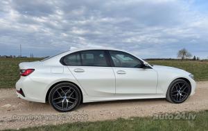 Balts BMW 3 Series 2021 Tallina, ar dzinēja tilpumu 2.00 L un nobraukumu 113 tūkst. km par 27900 €, foto 8 vietnē AUTOMOTO.COM.LV