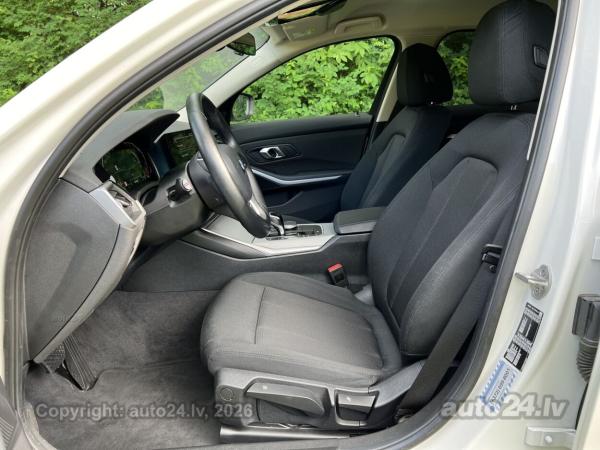 Balts BMW 3 Series 2022 Tallina, ar dzinēja tilpumu 2.00 L un nobraukumu 31 tūkst. km par 29995 €, foto 11 vietnē AUTOMOTO.COM.LV