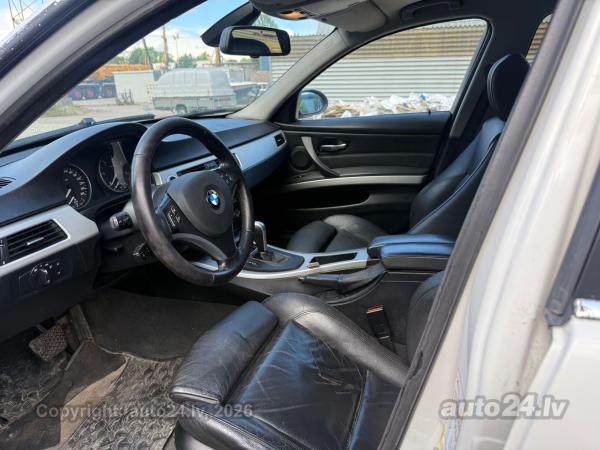 Balts BMW 3 Series 2005 Tallina, ar dzinēja tilpumu 3.00 L un nobraukumu 0 tūkst. km par 1700 €, foto 5 vietnē AUTOMOTO.COM.LV