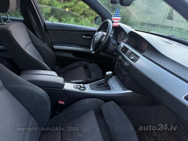 White BMW 3 Series 2007 in Tartu, with an engine capacity of 3.00 L and mileage of 339 thousand km for 2999 €, photo 8 on AUTOMOTO.COM.LV