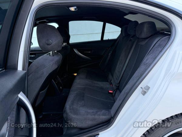 Balts BMW 3 Series 2013 Tallina, ar dzinēja tilpumu 2.00 L un nobraukumu 285 tūkst. km par 12490 €, foto 11 vietnē AUTOMOTO.COM.LV