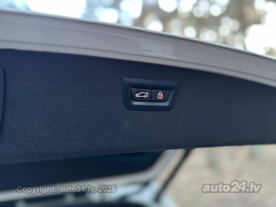 Balts BMW 3 Series 2013 Tallina, ar dzinēja tilpumu 3.00 L un nobraukumu 315 tūkst. km par 12000 €, foto 17 vietnē AUTOMOTO.COM.LV