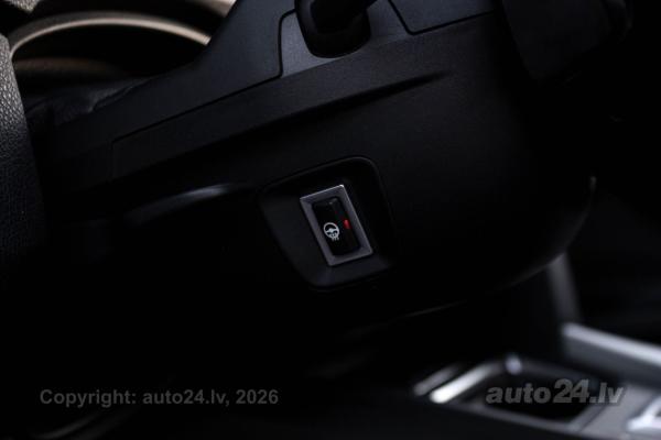 White BMW 3 Series 2013 in Tallinn, with an engine capacity of 2.00 L and mileage of 0 thousand km for 12499 €, photo 8 on AUTOMOTO.COM.LV
