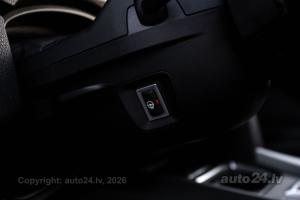 White BMW 3 Series 2013 in Tallinn, with an engine capacity of 2.00 L and mileage of 0 thousand km for 12499 €, photo 8 on AUTOMOTO.COM.LV