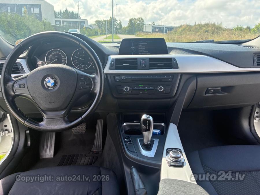 White BMW 3 Series 2014 in Tallinn, with an engine capacity of 2.00 L and mileage of 267 thousand km for 7099 €, photo 13 on AUTOMOTO.COM.LV