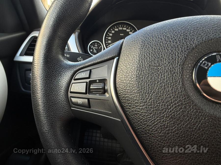 Balts BMW 3 Series 2018 Tallina, ar dzinēja tilpumu 2.00 L un nobraukumu 126 tūkst. km par 14990 €, foto 20 vietnē AUTOMOTO.COM.LV