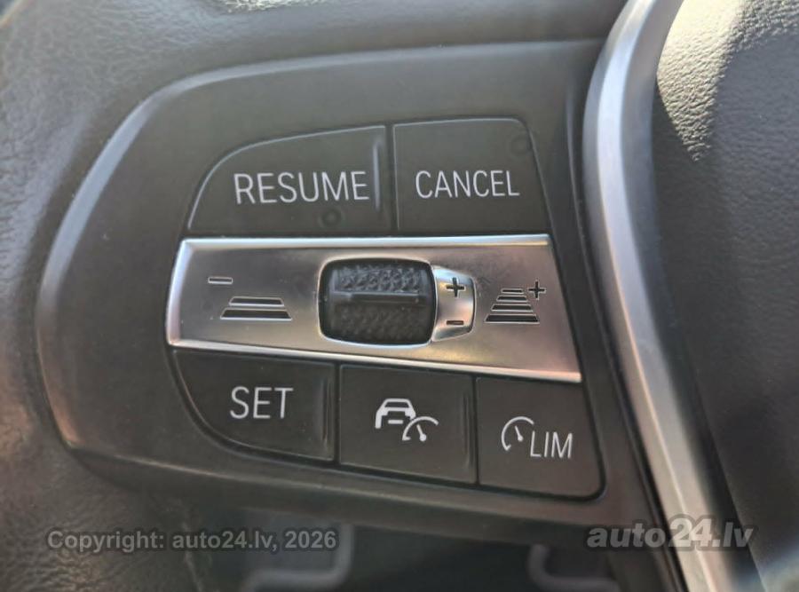 Balts BMW 3 Series 2019 Tallina, ar dzinēja tilpumu 2.00 L un nobraukumu 190 tūkst. km par 21499 €, foto 17 vietnē AUTOMOTO.COM.LV