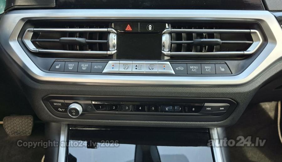 Balts BMW 3 Series 2019 Tallina, ar dzinēja tilpumu 2.00 L un nobraukumu 190 tūkst. km par 21499 €, foto 18 vietnē AUTOMOTO.COM.LV