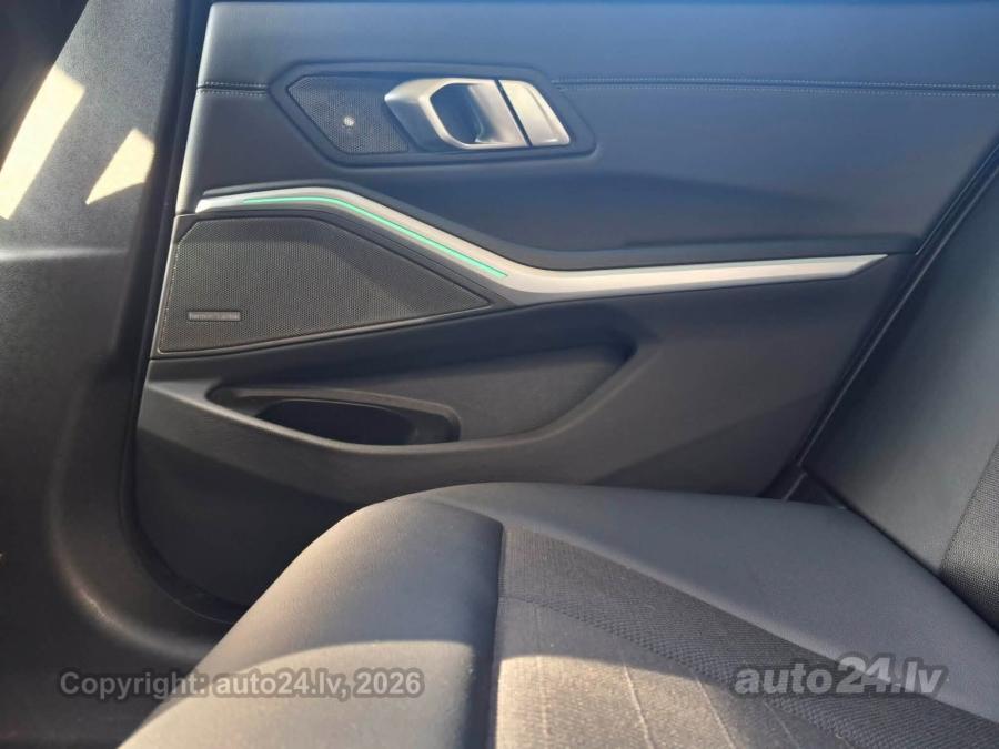 Balts BMW 3 Series 2019 Tallina, ar dzinēja tilpumu 2.00 L un nobraukumu 190 tūkst. km par 21499 €, foto 21 vietnē AUTOMOTO.COM.LV