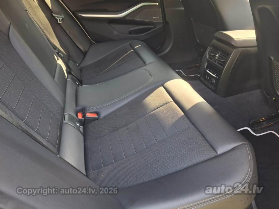 Balts BMW 3 Series 2019 Tallina, ar dzinēja tilpumu 2.00 L un nobraukumu 190 tūkst. km par 21499 €, foto 23 vietnē AUTOMOTO.COM.LV