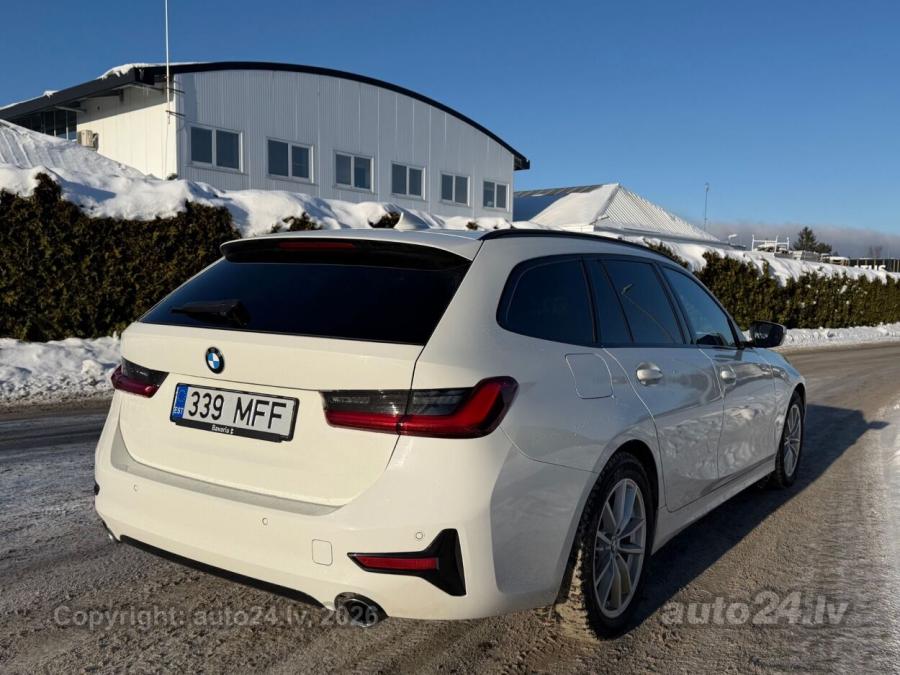 Balts BMW 3 Series 2020 Tallina, ar dzinēja tilpumu 2.00 L un nobraukumu 140 tūkst. km par 22300 €, foto 2 vietnē AUTOMOTO.COM.LV