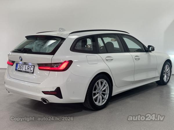 Balts BMW 3 Series 2021 Tallina, ar dzinēja tilpumu 2.00 L un nobraukumu 36 tūkst. km par 24900 €, foto 4 vietnē AUTOMOTO.COM.LV