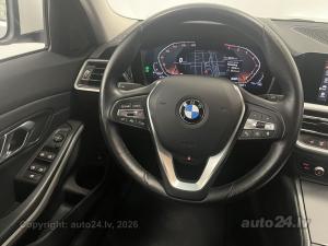 Balts BMW 3 Series 2021 Tallina, ar dzinēja tilpumu 2.00 L un nobraukumu 36 tūkst. km par 24900 €, foto 10 vietnē AUTOMOTO.COM.LV
