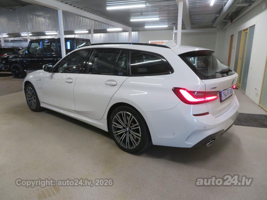 Balts BMW 3 Series 2021 Tallina, ar dzinēja tilpumu 2.00 L un nobraukumu 101 tūkst. km par 28500 €, foto 3 vietnē AUTOMOTO.COM.LV