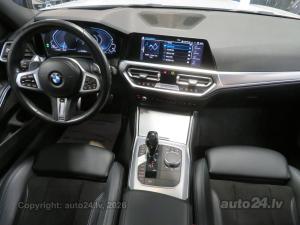 Balts BMW 3 Series 2021 Tallina, ar dzinēja tilpumu 2.00 L un nobraukumu 101 tūkst. km par 28500 €, foto 4 vietnē AUTOMOTO.COM.LV