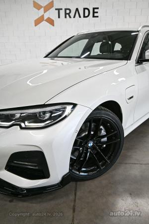 White BMW 3 Series 2021 in Tallinn, with an engine capacity of 2.00 L and mileage of 180 thousand km for 21450 €, photo 11 on AUTOMOTO.COM.LV