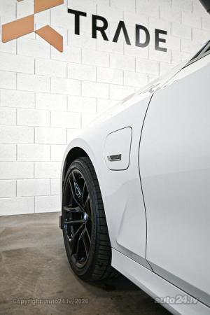 White BMW 3 Series 2021 in Tallinn, with an engine capacity of 2.00 L and mileage of 180 thousand km for 21450 €, photo 12 on AUTOMOTO.COM.LV