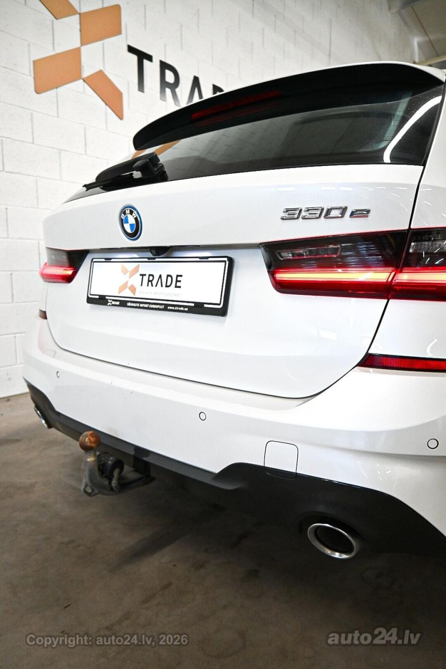 White BMW 3 Series 2021 in Tallinn, with an engine capacity of 2.00 L and mileage of 180 thousand km for 21450 €, photo 13 on AUTOMOTO.COM.LV