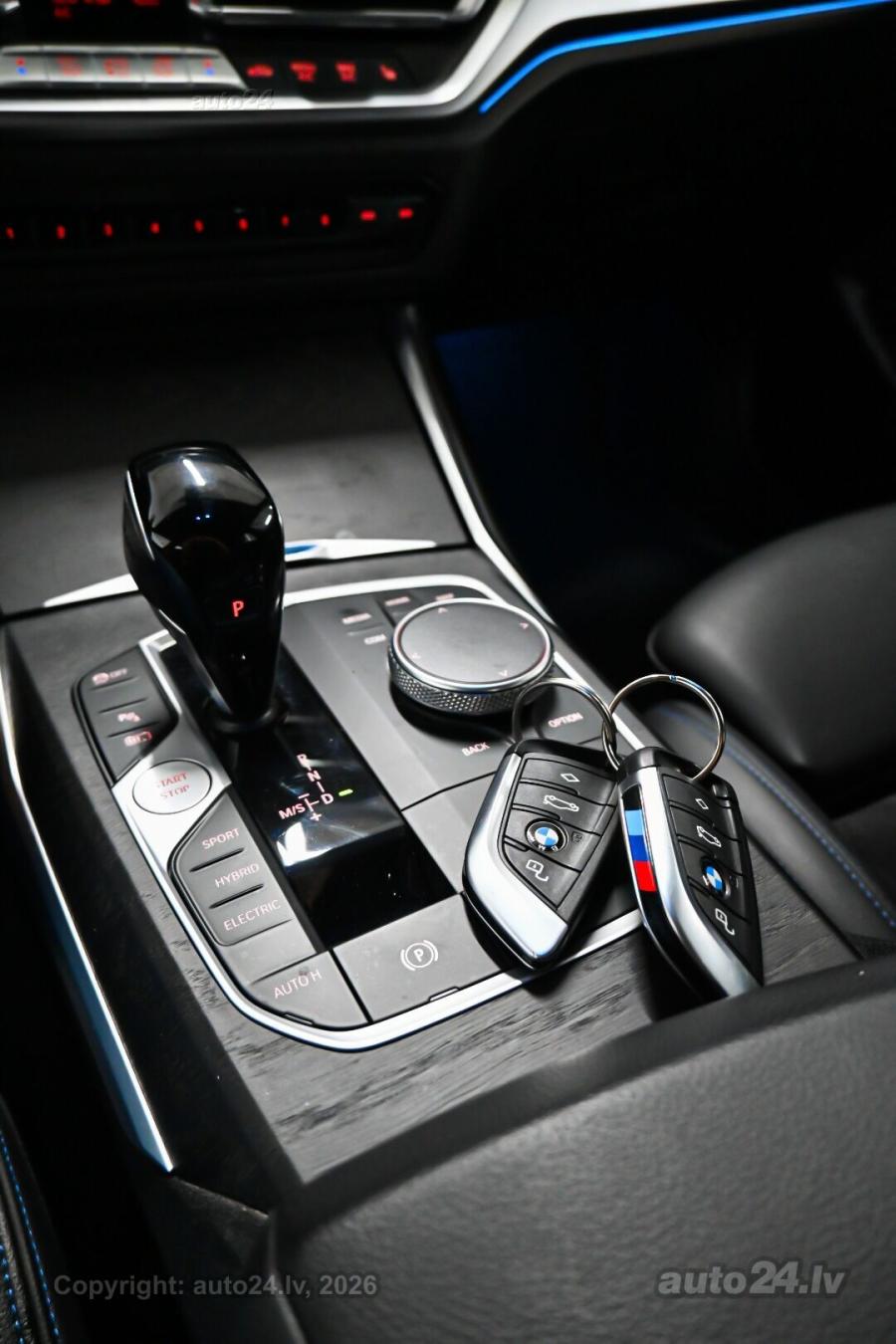 White BMW 3 Series 2021 in Tallinn, with an engine capacity of 2.00 L and mileage of 180 thousand km for 21450 €, photo 19 on AUTOMOTO.COM.LV