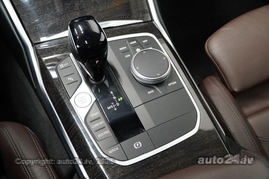 Balts BMW 3 Series 2021 Tallina, ar dzinēja tilpumu 2.00 L un nobraukumu 81 tūkst. km par 29500 €, foto 16 vietnē AUTOMOTO.COM.LV