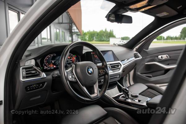 White BMW 3 Series 2021 in Tartu, with an engine capacity of 2.00 L and mileage of 230 thousand km for 17800 €, photo 9 on AUTOMOTO.COM.LV