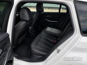 White BMW 3 Series 2022 in Tallinn, with an engine capacity of 2.00 L and mileage of 170 thousand km for 21600 €, photo 16 on AUTOMOTO.COM.LV