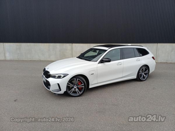 Balts BMW 3 Series 2022 Tallina, ar dzinēja tilpumu 2.00 L un nobraukumu 74 tūkst. km par 41900 €, foto 5 vietnē AUTOMOTO.COM.LV