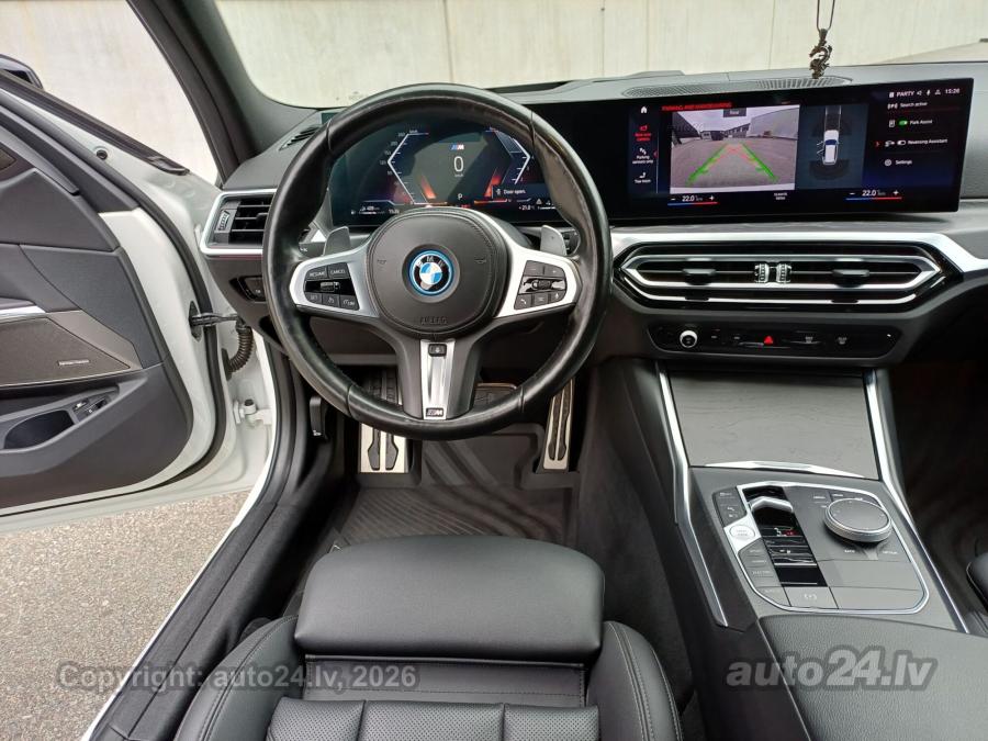 White BMW 3 Series 2022 in Tallinn, with an engine capacity of 2.00 L and mileage of 74 thousand km for 41900 €, photo 11 on AUTOMOTO.COM.LV