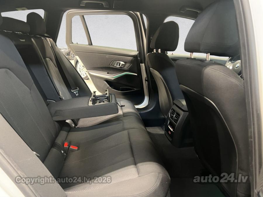 Balts BMW 3 Series 2024 Tallina, ar dzinēja tilpumu 2.00 L un nobraukumu 46 tūkst. km par 35900 €, foto 12 vietnē AUTOMOTO.COM.LV