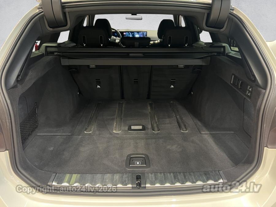 Balts BMW 3 Series 2024 Tallina, ar dzinēja tilpumu 2.00 L un nobraukumu 46 tūkst. km par 35900 €, foto 13 vietnē AUTOMOTO.COM.LV