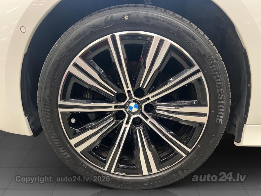 Balts BMW 3 Series 2024 Tallina, ar dzinēja tilpumu 2.00 L un nobraukumu 46 tūkst. km par 35900 €, foto 14 vietnē AUTOMOTO.COM.LV