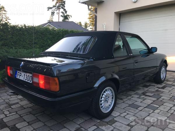 Melns BMW 316 1991 Rīga, ar dzinēja tilpumu 1.60 L un nobraukumu 219 tūkst. km par 11000 €, foto 2 vietnē AUTOMOTO.COM.LV