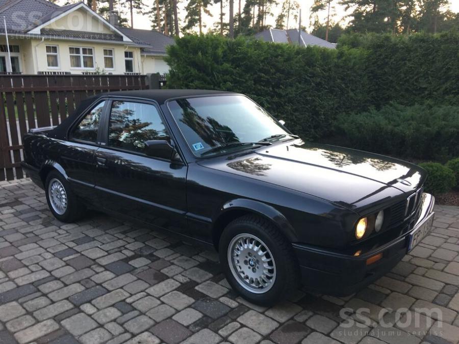 Black BMW 316 1991 in Riga, with an engine capacity of 1.60 L and mileage of 219 thousand km for 11000 €, photo 5 on AUTOMOTO.COM.LV