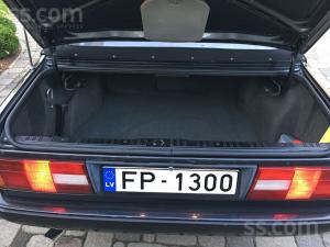 Black BMW 316 1991 in Riga, with an engine capacity of 1.60 L and mileage of 219 thousand km for 11000 €, photo 6 on AUTOMOTO.COM.LV