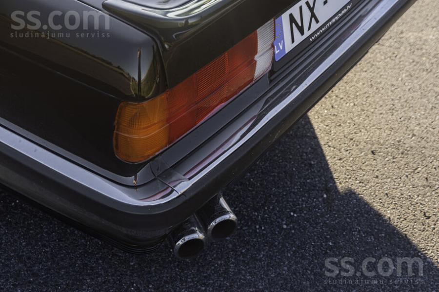 Melns BMW 316 1986 Liepāja, ar dzinēja tilpumu 2.80 L un nobraukumu 259 tūkst. km par 14700 €, foto 14 vietnē AUTOMOTO.COM.LV