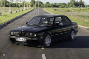 Black BMW 316 1986 in Liepaja, with an engine capacity of 2.80 L and mileage of 259 thousand km for 11995 €, photo  on AUTOMOTO.COM.LV