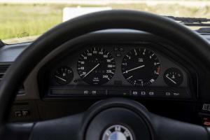 Black BMW 316 1986 in Liepaja, with an engine capacity of 2.80 L and mileage of 259 thousand km for 11995 €, photo 13 on AUTOMOTO.COM.LV