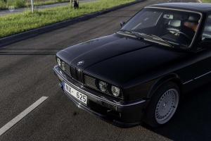 Black BMW 316 1986 in Liepaja, with an engine capacity of 2.80 L and mileage of 259 thousand km for 11995 €, photo 14 on AUTOMOTO.COM.LV