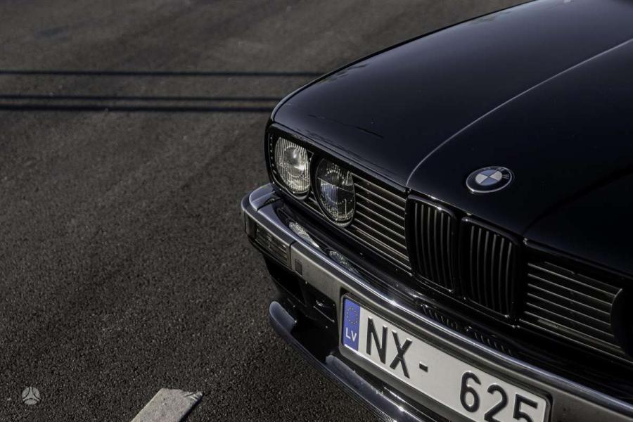 Black BMW 316 1986 in Liepaja, with an engine capacity of 2.80 L and mileage of 259 thousand km for 11995 €, photo 15 on AUTOMOTO.COM.LV