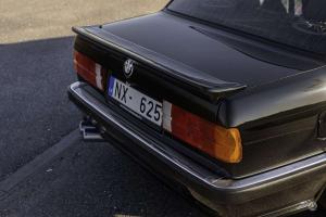Black BMW 316 1986 in Liepaja, with an engine capacity of 2.80 L and mileage of 259 thousand km for 11995 €, photo 17 on AUTOMOTO.COM.LV