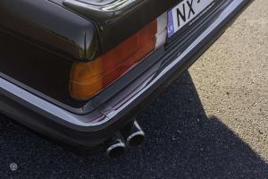 Black BMW 316 1986 in Liepaja, with an engine capacity of 2.80 L and mileage of 259 thousand km for 11995 €, photo 18 on AUTOMOTO.COM.LV