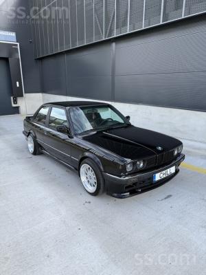 Melns BMW 316 1986 Liepāja, ar dzinēja tilpumu 2.80 L un nobraukumu 260 tūkst. km par 12450 €, foto  vietnē AUTOMOTO.COM.LV