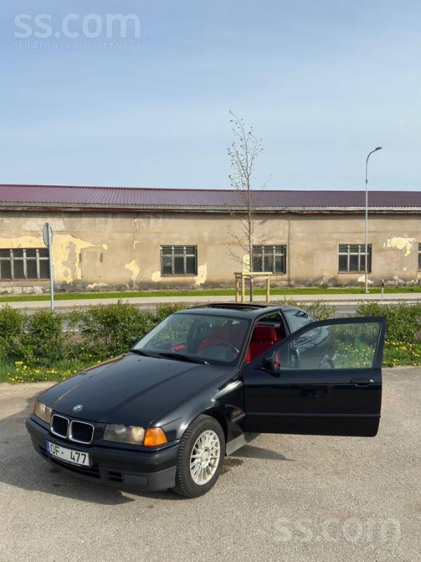Melns BMW 316 1995 Rīga, ar dzinēja tilpumu 1.60 L un nobraukumu 328 tūkst. km par 2400 €, foto 7 vietnē AUTOMOTO.COM.LV