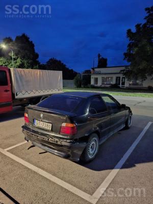Melns BMW 316 1994 Rīga, ar dzinēja tilpumu 2.50 L un nobraukumu 209 tūkst. km par 1500 €, foto 5 vietnē AUTOMOTO.COM.LV