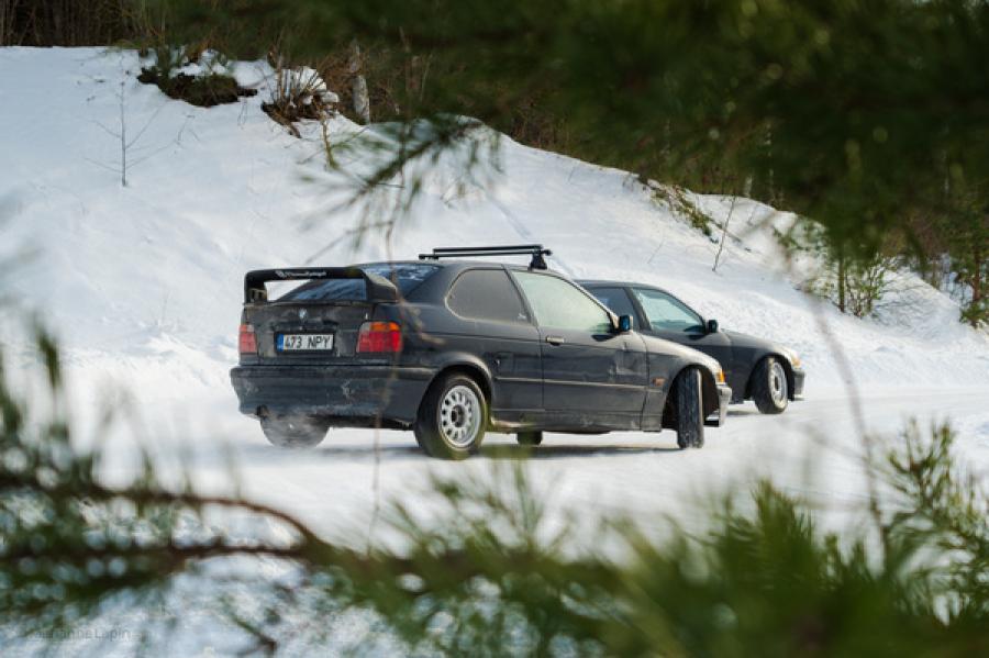 Melns BMW 316 1995 Rakvere, ar dzinēja tilpumu 2.20 L un nobraukumu 317 tūkst. km par 4000 €, foto 10 vietnē AUTOMOTO.COM.LV