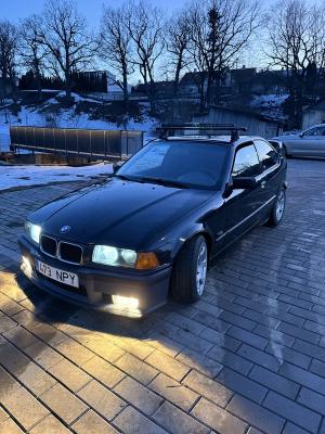Melns BMW 316 1995 Rakvere, ar dzinēja tilpumu 2.20 L un nobraukumu 317 tūkst. km par 4000 €, foto 18 vietnē AUTOMOTO.COM.LV