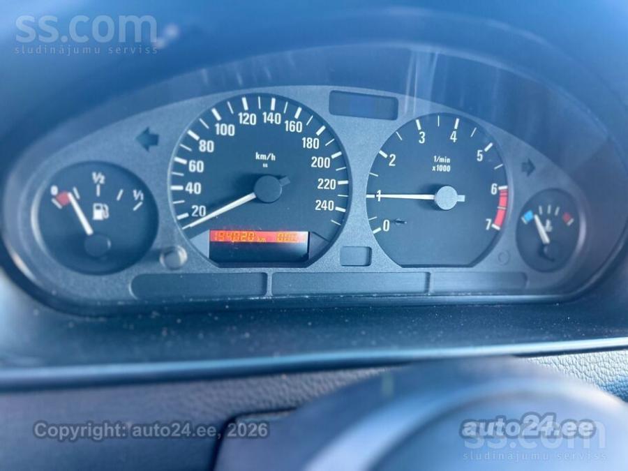 Черный БМВ 316 1995 в Таллин, объемом двигателя 1.60 л и пробегом 190 тыс. км за 1800 €, фото 12 на AUTOMOTO.COM.LV