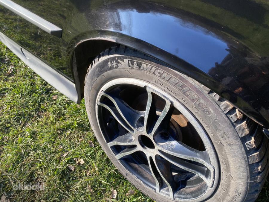 Black BMW 316 1996 in Rakvere, with an engine capacity of 1.60 L and mileage of 234 thousand km for 2400 €, photo 9 on AUTOMOTO.COM.LV